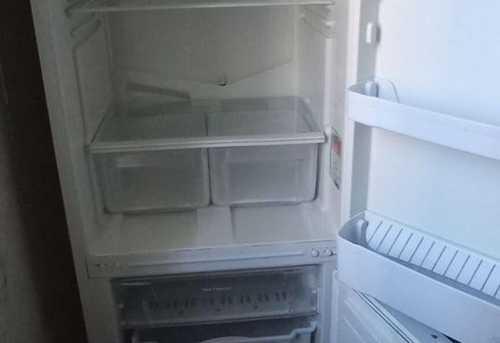 Холодильник бу. indesit. Гайва