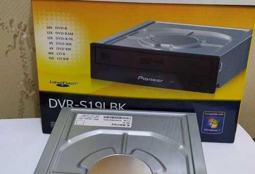 DVD-RW привод Pioneer