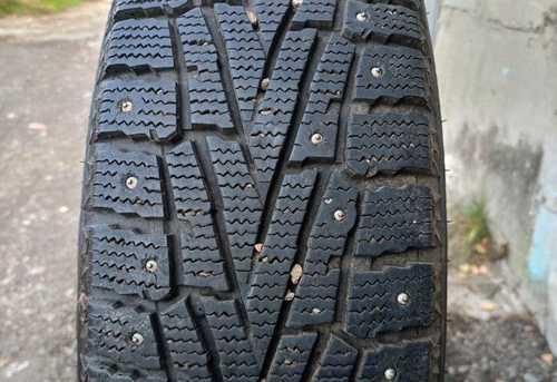 Roadstone Winguard WinSpike SUV 215/70 R16