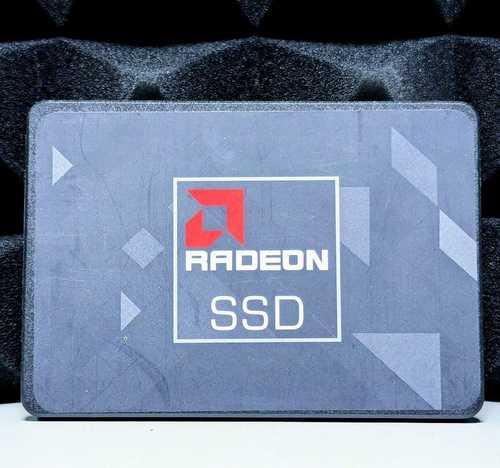 SSD AMD Radeon 240 Gb
