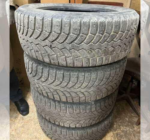 Bridgestone Blizzak Ice 225/60 R17