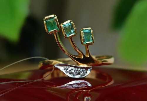 Золотое кольцо 750 с изумрудом и бриллиантами СССР