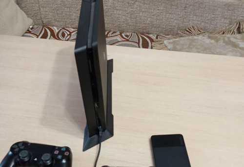 Sony PS4 прошитая с внешним диском 1,5 Тб