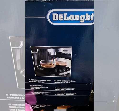 DeLonghi Кофеварка рожковая EC230.BK, черный