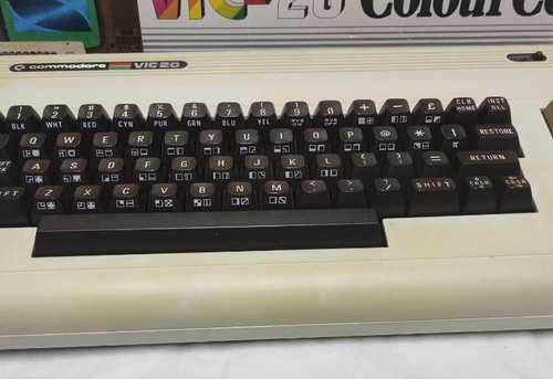 Легендарный компьютер Commodore VIC-20 VIC 20