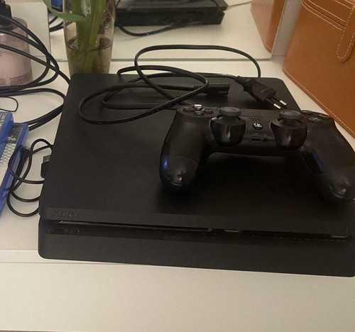 Sony playstation 4 slim 500gb  7 игр