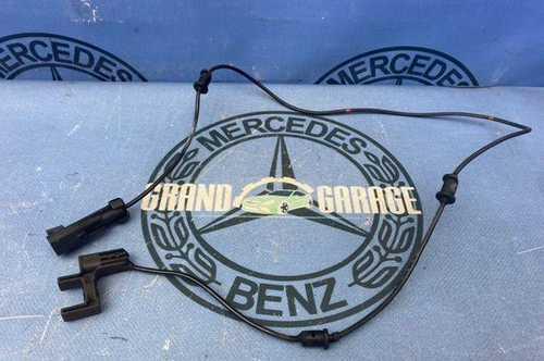 Датчик износа колодок передний Mercedes-Benz