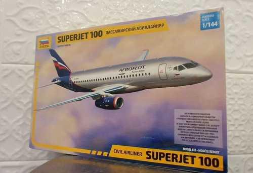 Сборная Модель самолёта аэрофлот superjet 100