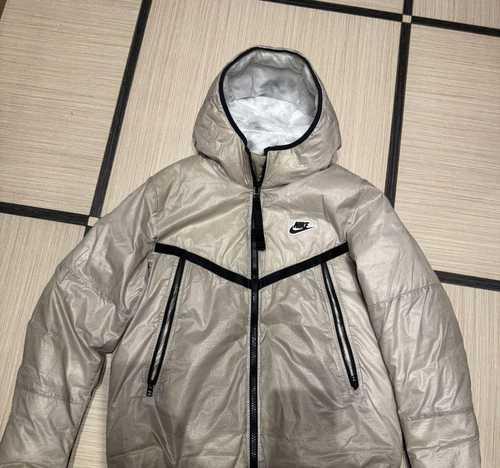 Пуховик nike windrunner