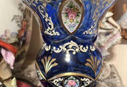 Антикварное стекло ваза