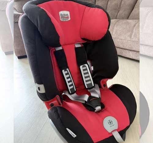 Автомобильное кресло britax romer