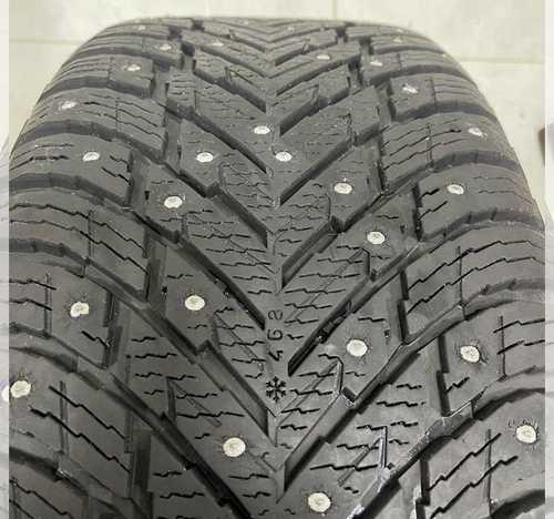 Nokian Tyres Hakkapeliitta 10p SUV 275/45 R20 и 305/40 R20