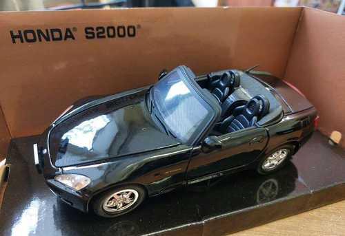 Коллекционная модель Honda S2000 1:24