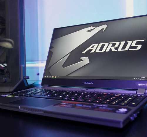 15" Gigabyte Aorus 15 RTX 3070 / i7-10870H / 240Hz