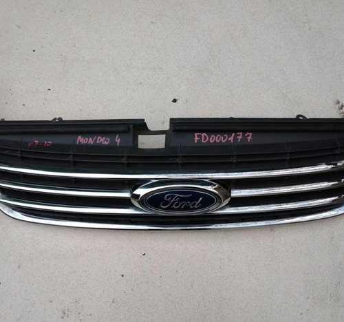 Решетка радиатора Ford Mondeo IV 2007-2010