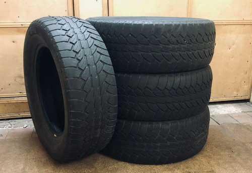 Cooper Discoverer ATS 235/65 R17 104T