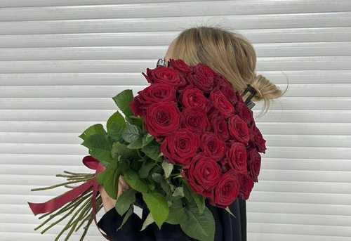 25 красных роз с доставкой для девушки