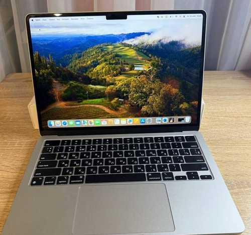 MacBook Air 13 (2022, M2), 256 ГБ, M2 (8-core), RAM 8 ГБ, GPU 10-core