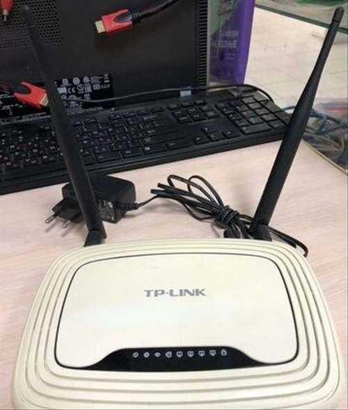Wifi router TP Link 841