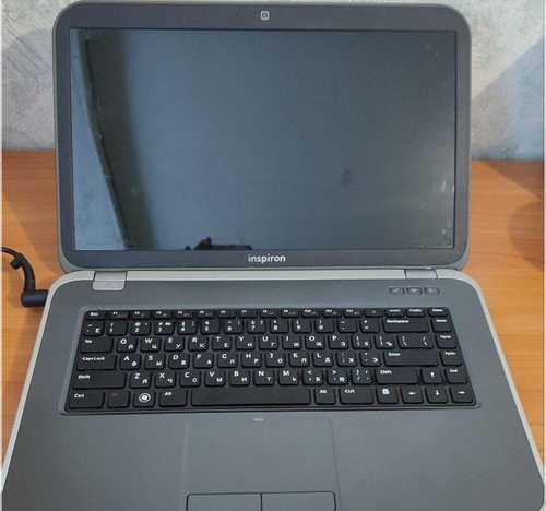 Мощный ноут для дома Dell B980/4/1000gb/amd 7670m