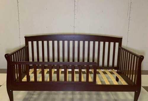 Детская кровать из массива от 3 лет с бортиком