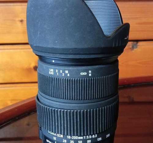 Объектив Sigma DC 18-200, f 3,5-6,3 для Canon