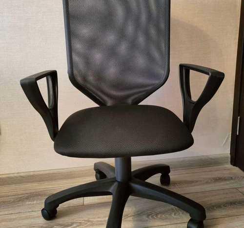 Офисное\компьютерное кресло