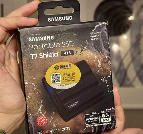 Samsung T7 Shield 4TB Внешний SSD