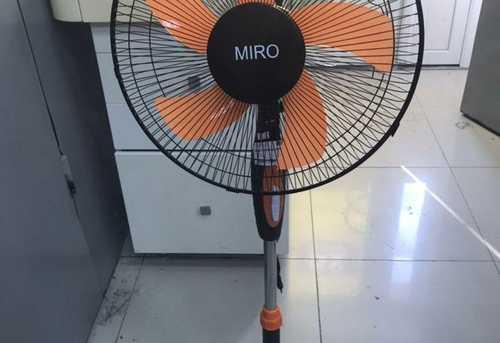 Вентилятор напольный Miro
