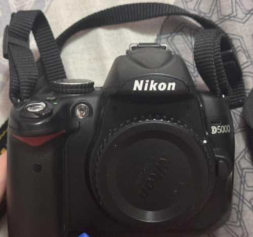 Nikon d5000