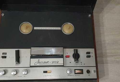 Магнитофон Маяк 202, Проигрыватель Вега 002-стерео