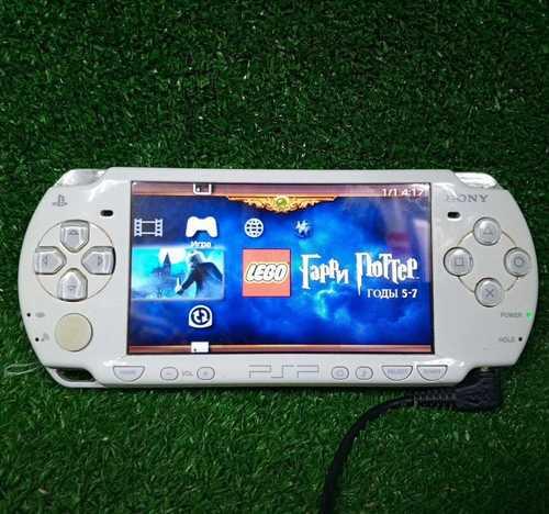 Игровая приставка портативная Sony PSP 2008