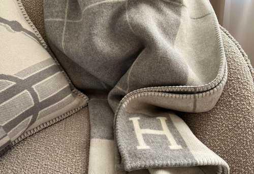 Комплект плед и подушка Hermes