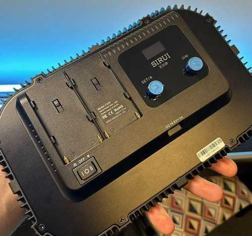 Светодиодная панель sirui e30b новая
