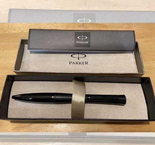 Шариковая ручка Parker Urban