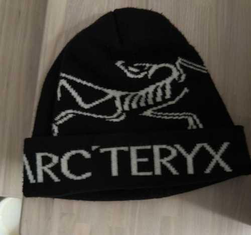 Шапка arcteryx