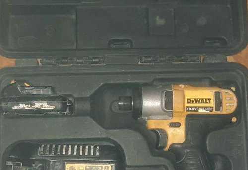 Аккумуляторная дрель шуруповерт dewalt dcf 815