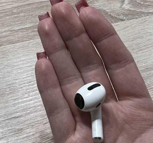 Правый наушник Airpods Pro