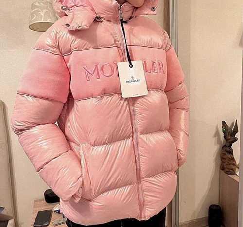 Пуховик moncler розовый