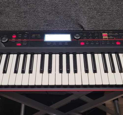 Korg Kross 61 легкий синтезатор