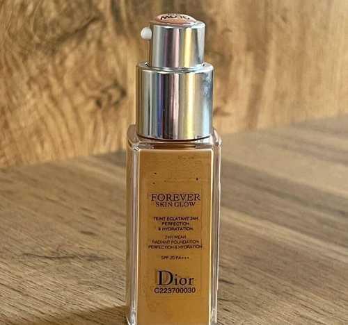 Крем тональный dior forever skin glow 3 N