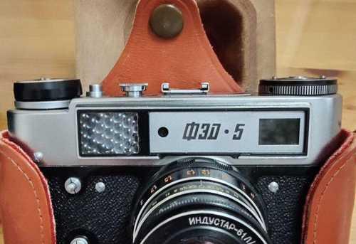 Плёночный фотоаппарат фэд5