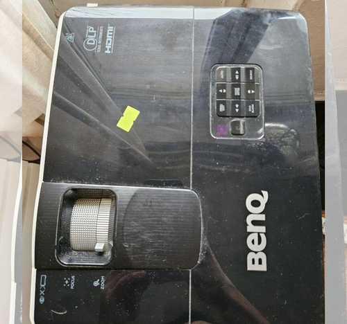 Benq th682st