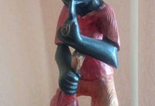 Деревянная статуэтка, привезенная из Доминикана