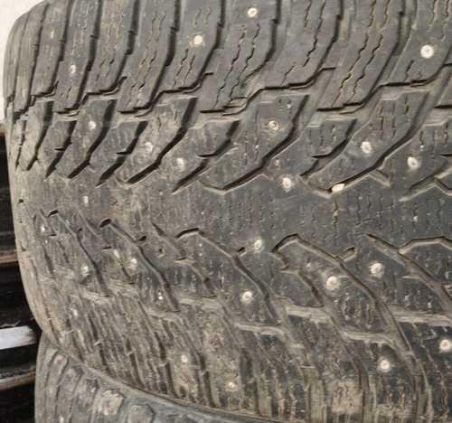 Nokian Tyres Hakkapeliitta 9 SUV 295/40 R21