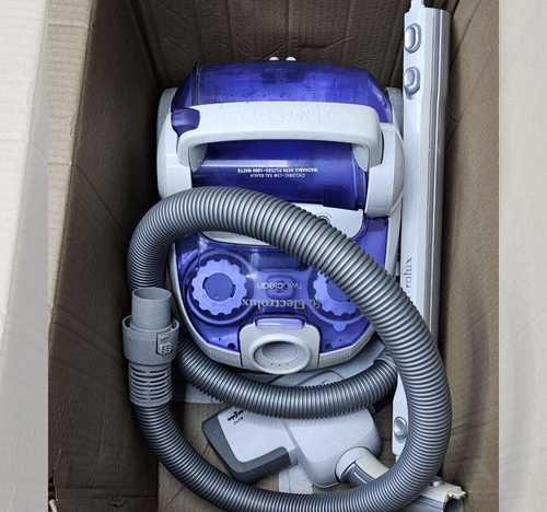 Пылесос Electrolux Twinclean 1800w