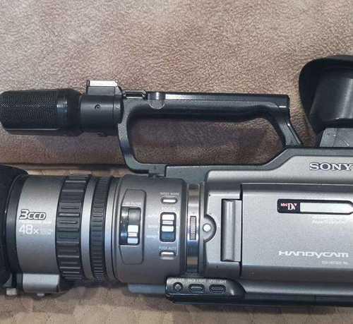 Видеокамера Sony 2100