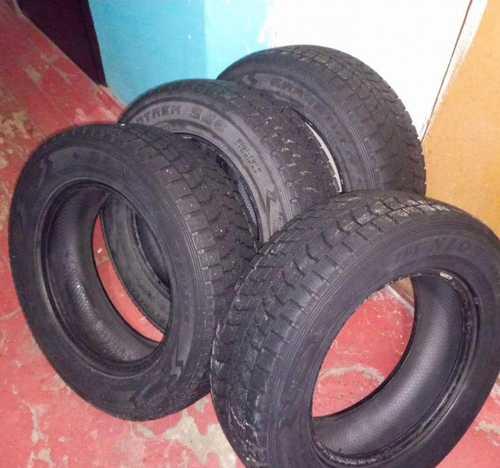Dunlop Grandtrek SJ6 215/65 R16 98Q