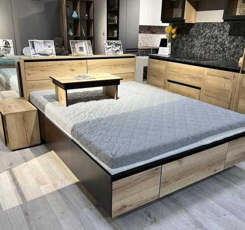 Кровать двуспальная 160х200 см