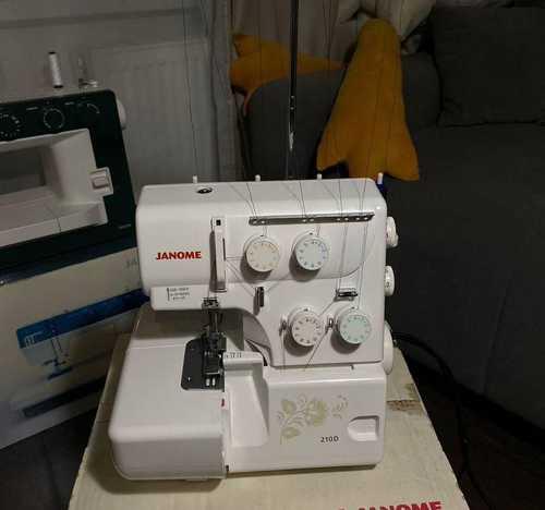 Швейная машина оверлок janome 210d